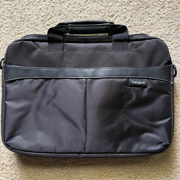 Targus | Computers, Laptops & Parts | Laptop Bag | Poshmark